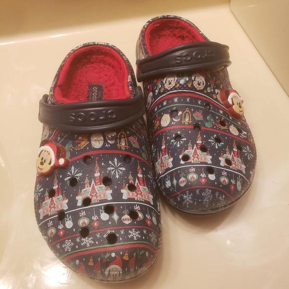 CROCS | Shoes | Crocs Rare Htf Disney Winter Mickey | Poshmark